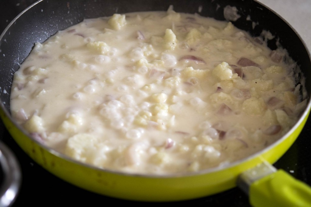 Pasta con coliflor | Receta de spaghetti con coliflor y bechamel